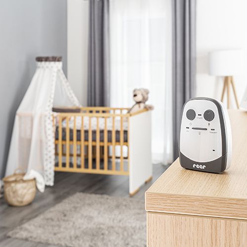 reer | Heizstrahler fürs Baby | Wickeltischwärmestrahler | Wärmelampe Baby